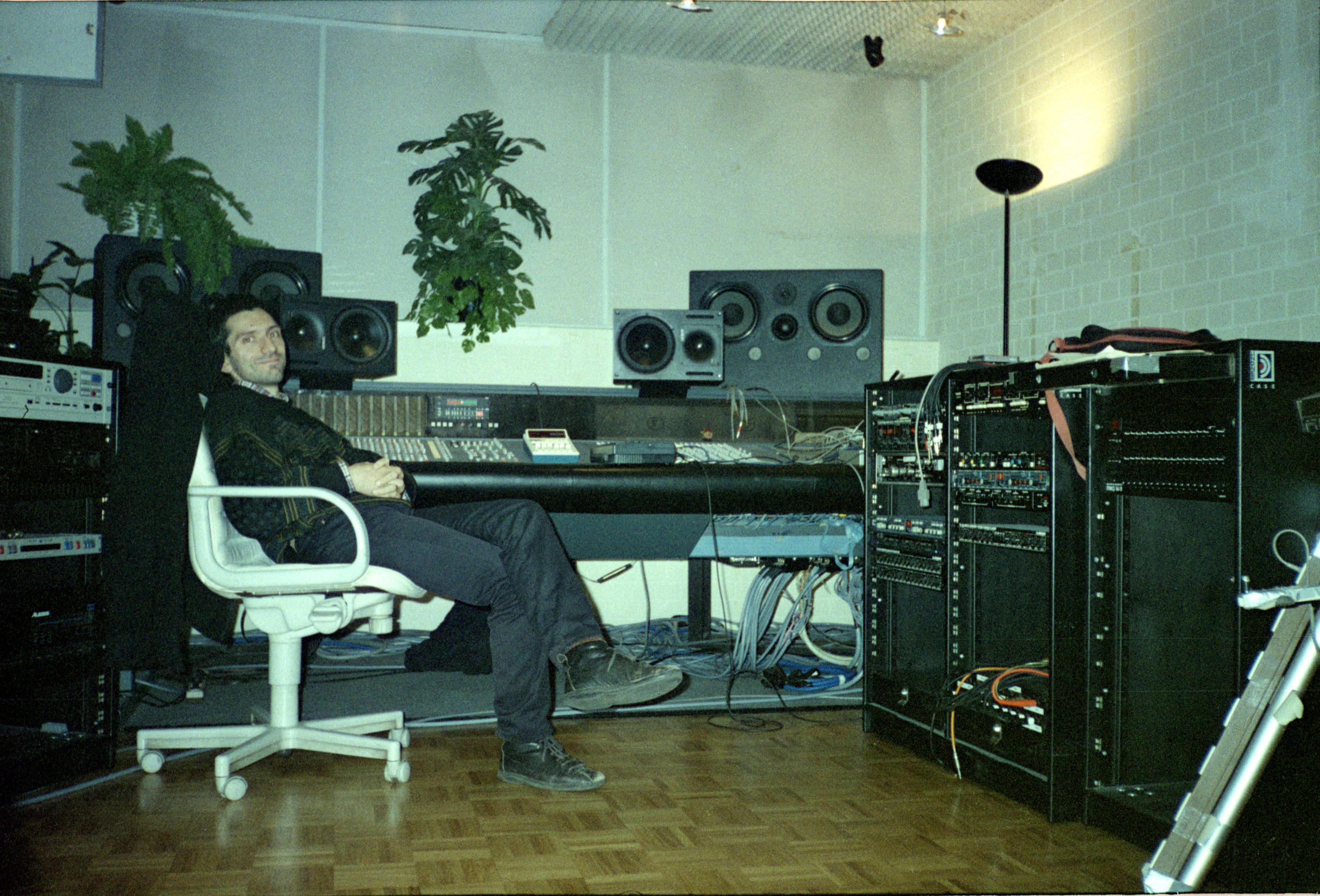 Soft Eject - დამოუკიდებელ საქართველოზე უფროსი ჯგუფი